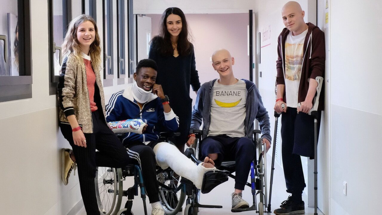 Les bracelets rouges Saison 5 en streaming 📺 Série TV